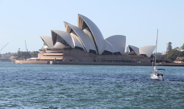 Macquarie built a hut for Bennelong on the site of the Sydney Opera ...